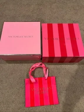 Victoria's Secret | Bags | Victorias Secret Hot Pink And Light Pink ...